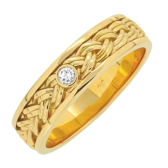 Wedding ring in gold